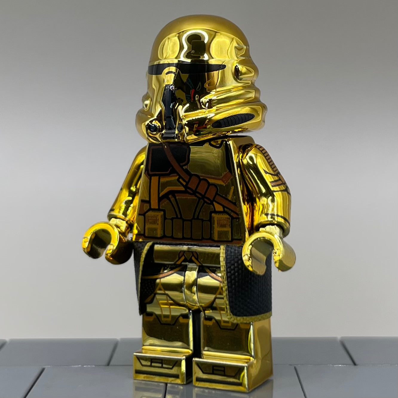 Gold Airborne Trooper - GCC – Tom the Builder